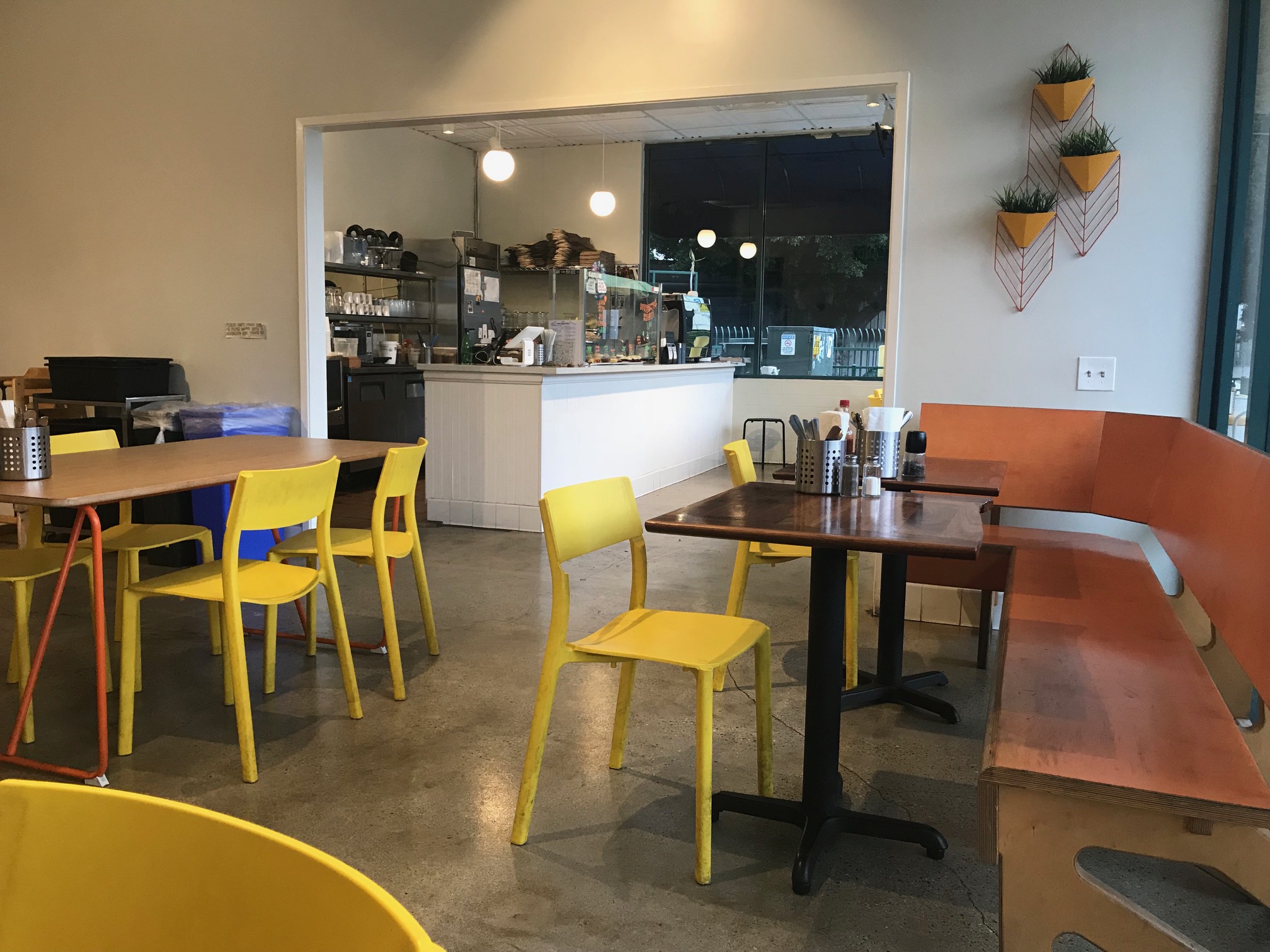 about – Lemon Poppy Kitchen